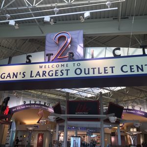 Great Lakes Crossing Outlets 197 Photos 219 Reviews 4000 Baldwin
