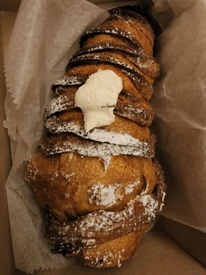 MIKE’S PASTRY - 33 Photos & 15 Reviews - 80 Causeway Street, Boston ...