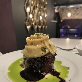 LOREN - Updated December 2025 - 108 Photos & 43 Reviews - 908 N Howard ...