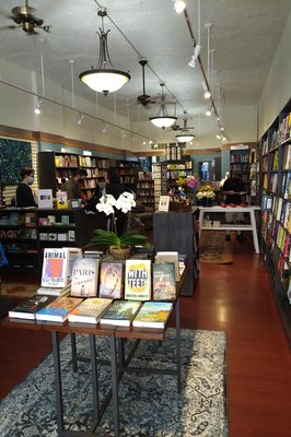 RIVERSTONE BOOKS, SQUIRREL HILL - Updated September 2024 - 5825 Forbes ...