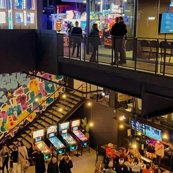 FUNHUB - Updated December 2025 - 89 Photos - 2-733 Rue Cathcart ...