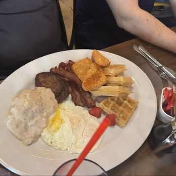 375 SOCIAL KITCHEN - Updated 05/2025 - 519 Photos & 277 Reviews - 8124 ...