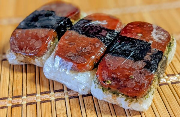 HAWAIIAN BROS ISLAND GRILL - Updated January 2026 - 134 Photos & 189 ...