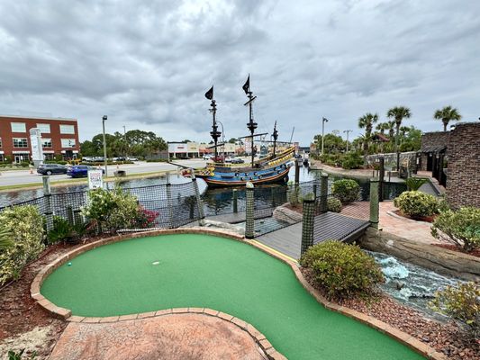 MUTINY BAY MINIATURE GOLF - Updated May 2026 - 67 Photos & 51 Reviews ...