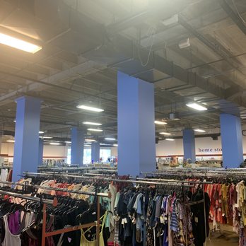 GOODWILL SOUTHERN CALIFORNIA RETAIL STORE & DONATION CENTER - Updated ...