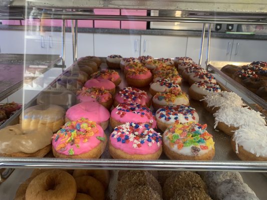 DONUT HOUSE - Updated September 2024 - 85 Photos & 92 Reviews - 1080 E ...