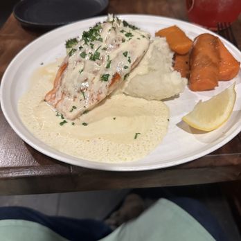 LEFT COAST SEAFOOD & MARKETPLACE - Updated August 2024 - 92 Photos ...