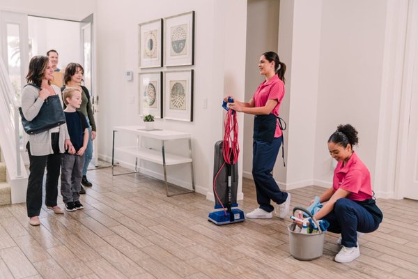 MOLLY MAID OF EAST PHOENIX AND PARADISE VALLEY - Updated December 2025 ...