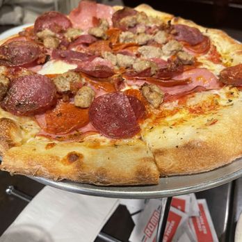 CAPS PIZZA AND TAP HOUSE - Updated May 2025 - 283 Photos & 213 Reviews ...