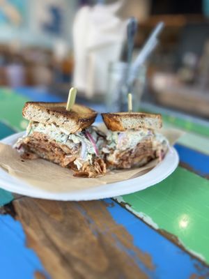 ISLAND PIG AND FISH - BBQ AND FRESH SEAFOOD - Updated January 2026 ...