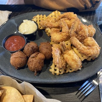 WALK-ON’S SPORTS BISTREAUX - CLEMSON RESTAURANT - Updated June 2024 ...