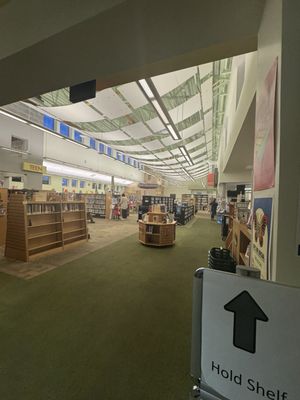AUSTIN PUBLIC LIBRARY - NORTH VILLAGE - Updated February 2026 - 25 Photos & 40 Reviews - 2505 ...