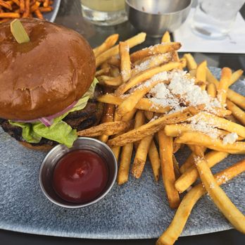 180BLŨ - Updated December 2024 - 656 Photos & 273 Reviews - One Ritz ...