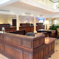 LAKE FOREST BANK & TRUST - 10 Photos - 727 N Bank Ln, Lake Forest ...