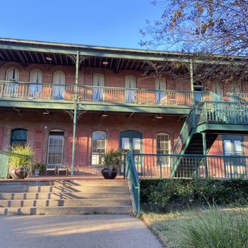 ANT STREET INN - Updated January 2026 - 71 Photos & 47 Reviews - 107 W ...