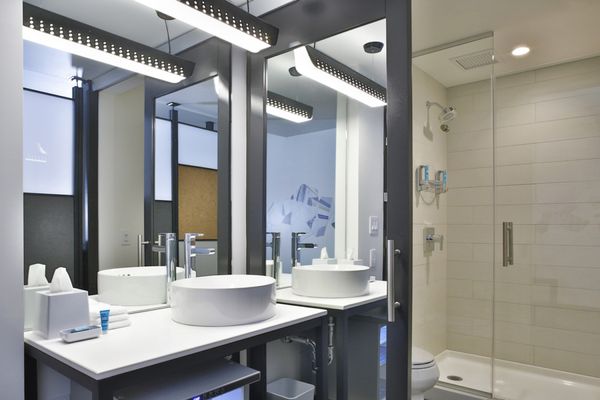 ALOFT PROVIDENCE DOWNTOWN - 90 Photos & 24 Reviews - 191 Dorrance St ...