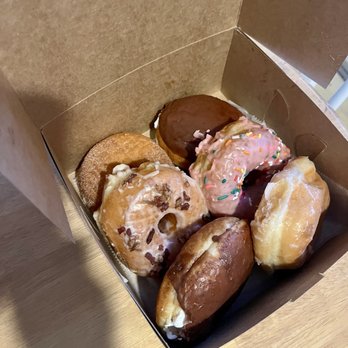 RED DONUT SHOP - Updated January 2026 - 16 Photos - 3818 Clemmons Rd ...