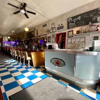 DADEO - Updated December 2025 - 297 Photos & 305 Reviews - 10548A 82 ...