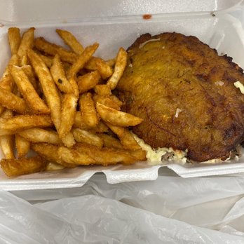 MAXI AREPA - Updated July 2024 - 300 Photos & 210 Reviews - 11386 ...