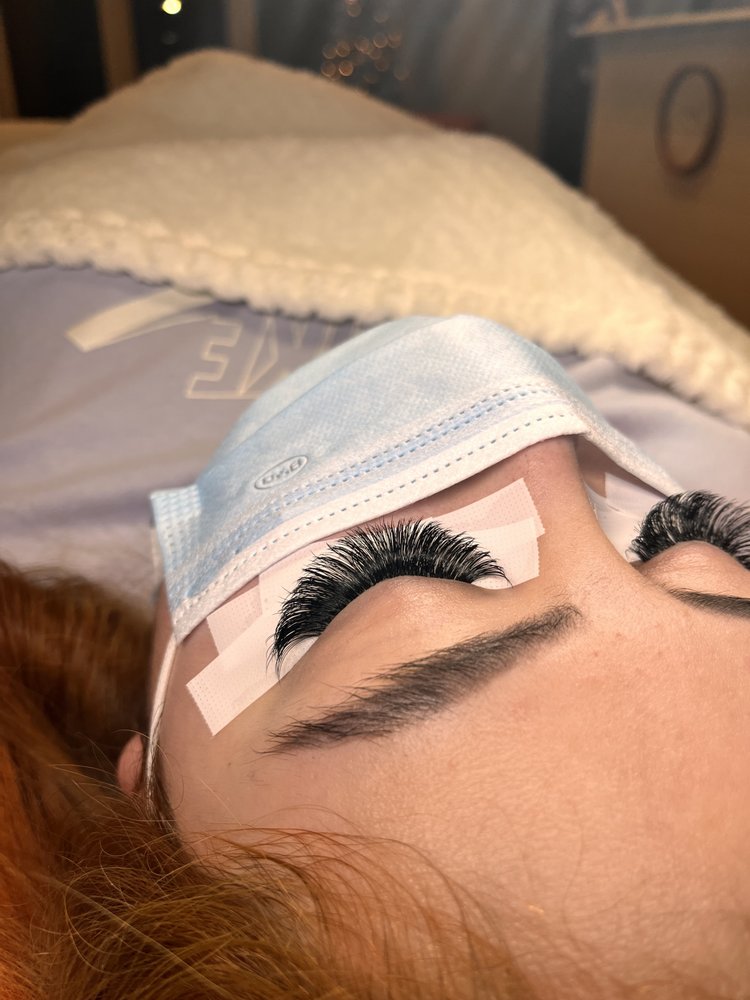 CHIC BEAUTY BAR - Updated May 2025 - 17 Photos - 1951 Oak St, Forest ...