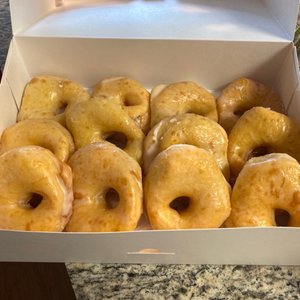 MAX’S DONUT SHOP - 133 Photos & 290 Reviews - 105 N Greenville Ave ...