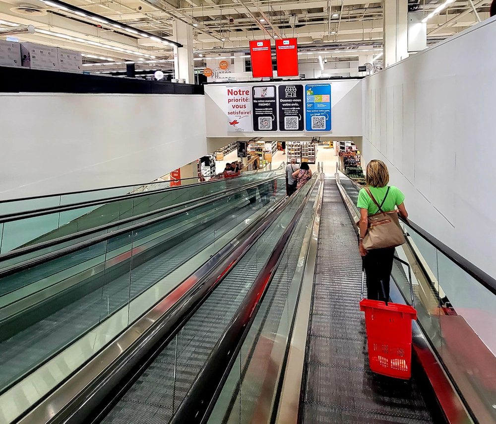 AUCHAN - Updated March 2025 - 11 Photos & 18 Reviews - 2 avenue de l ...