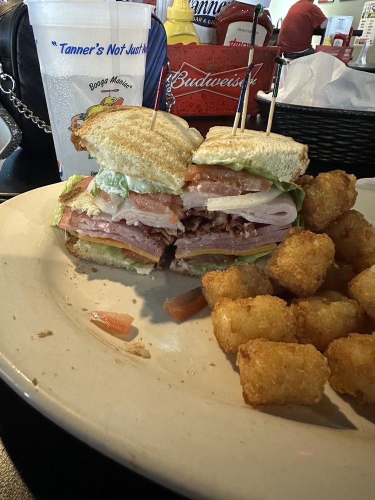 TANNER’S BAR & GRILL - 37 Photos & 48 Reviews - 1202 S 119th St, Omaha ...