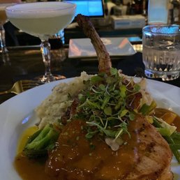 ESTELLA - Updated December 2025 - 294 Photos & 252 Reviews - 49 Temple ...