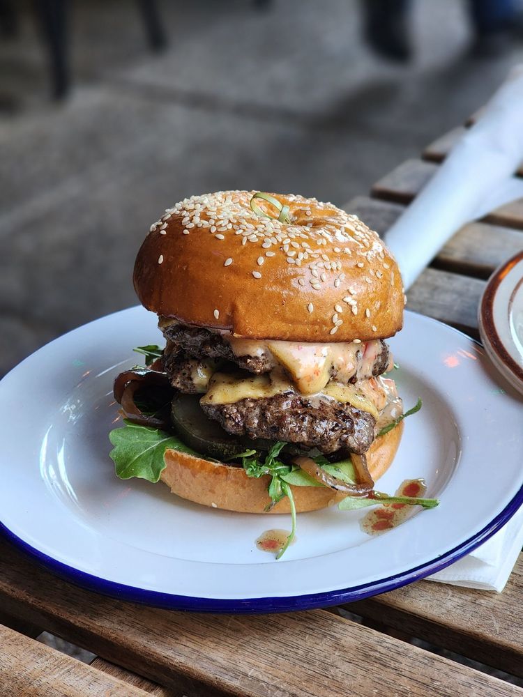 LUCKY BUNS - Updated December 2025 - 653 Photos & 626 Reviews - 2000 ...