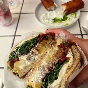 MIDDLE CHILD CLUBHOUSE - Updated July 2025 - 979 Photos & 343 Reviews ...