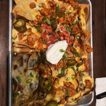 RUSTY BUCKET RESTAURANT & TAVERN - Updated November 2024 - 206 Photos ...