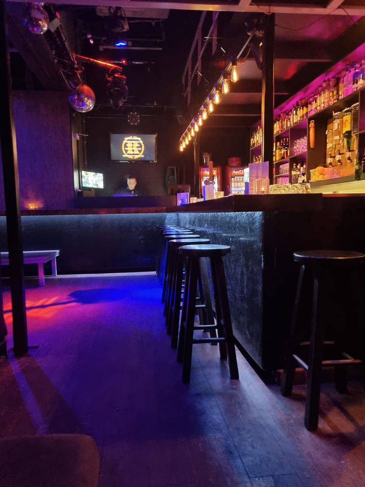 CLUB RANDOM - Updated September 2024 - Geulincxstraat, Antwerpen ...