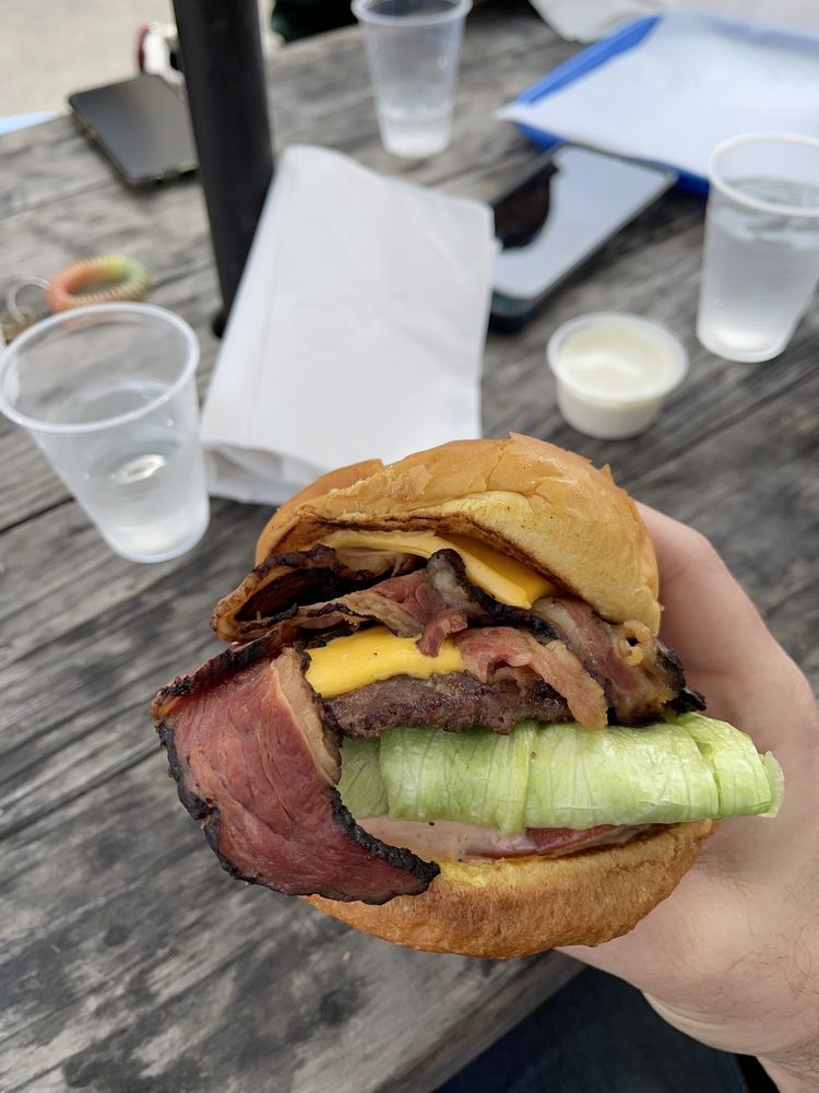 GARLANDS HAMBURGERS with 206 Reviews & 117 Photos - 701 W Grand Ave ...