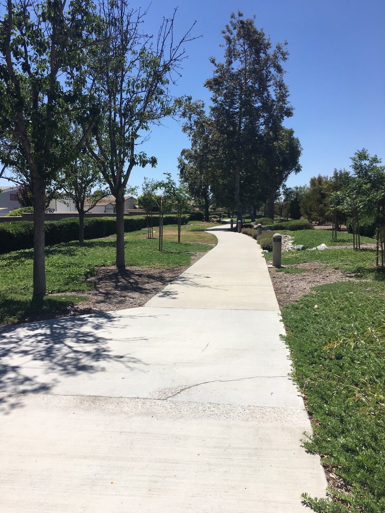 VENTA SPUR TRAIL - Updated April 2025 - Venta Spur Trl, Irvine ...