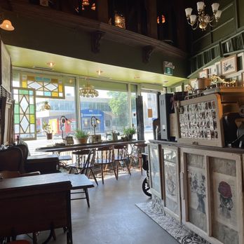 CLEOCATRA CAFE - Updated December 2025 - 13 Photos - 859 Portage Avenue ...