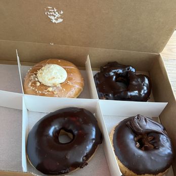 DO-RITE DONUTS & CHICKEN - 1993 Photos & 1445 Reviews - 233 E Erie St ...