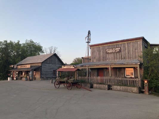 CLOVERMEAD - Updated December 2024 - 133 Photos - 11302 Imperial Road ...