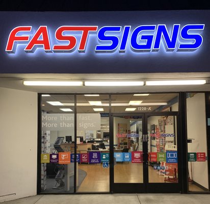 FAST SIGNS - Updated July 2025 - 69 Reviews - 1228-A S Bascom Ave, San ...