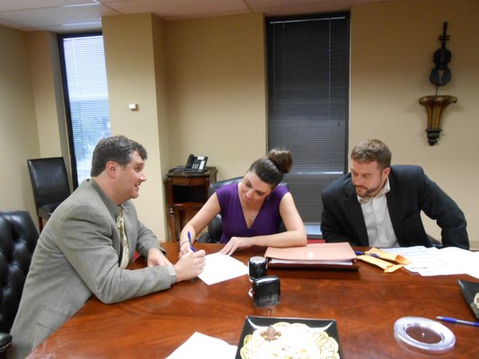 TITLE MANAGEMENT GROUP - Updated September 2025 - 11 Photos - 3421 N ...