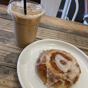 SOCIAL GROUNDS COFFEE - Updated December 2025 - 192 Photos & 140 ...