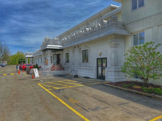 SRI VENKATESWARA TEMPLE - Updated March 2025 - 96 Photos & 16 Reviews ...