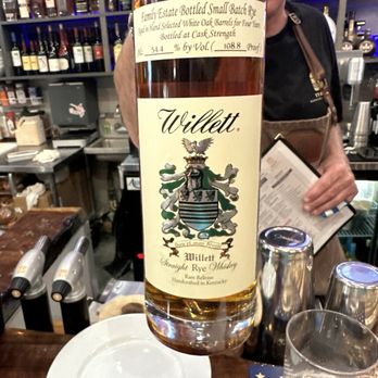 STACK BURGERS & BOURBON - Updated June 2024 - 31 Photos & 10 Reviews ...