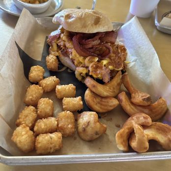 THE CRAWFISH PLACE - Updated October 2025 - 64 Photos & 66 Reviews ...