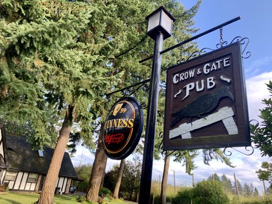 CROW & GATE PUB - 157 Photos & 118 Reviews - 2313 Yellow Point Road ...