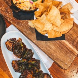 HUBBARD GRILLE - Updated January 2025 - 470 Photos & 558 Reviews - 793 ...