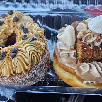 FRIENDLY DONUTS - Updated June 2024 - 2811 Photos & 1526 Reviews - 4442 ...