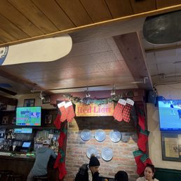 RED LION - Updated December 2025 - 261 Photos & 414 Reviews - 304 ...