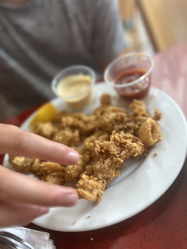 CJ’S NEW YORK STYLE DELICATESSEN & RESTAURANT - Updated January 2026 ...