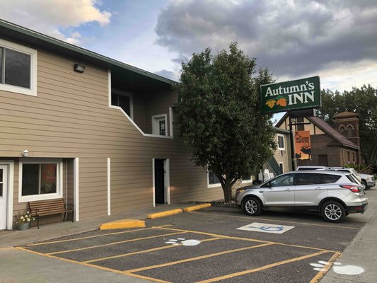 AUTUMN’S INN - Updated August 2025 - 630 Main St, Roundup, Montana ...