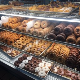 ROLLING PIN DONUTS - Updated January 2026 - 865 Photos & 974 Reviews ...